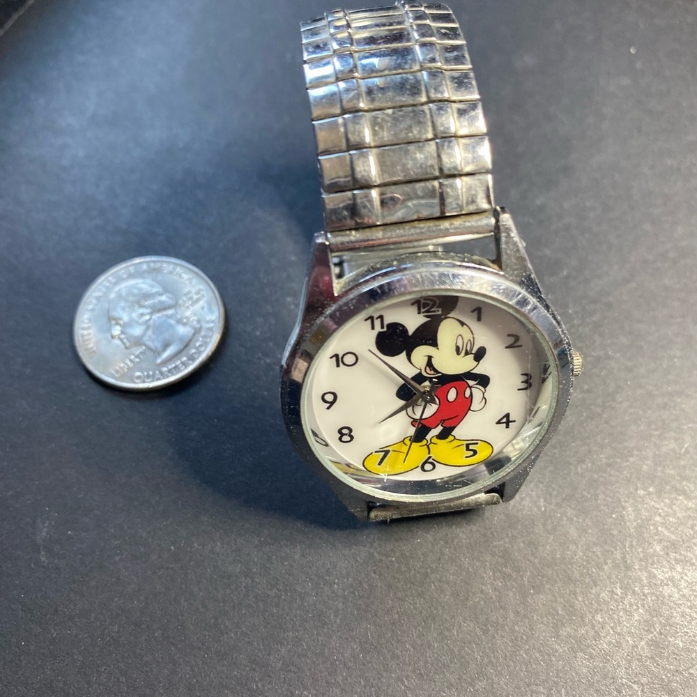 Vintage Disney Watch Featuring Mickey Mouse With Stre… - Gem